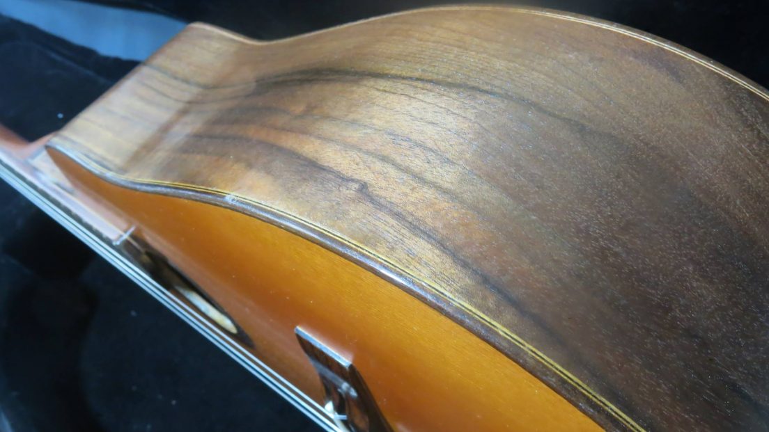 Tres Cubano Premium, acústico o amplificado - Beautifulinstrument.com