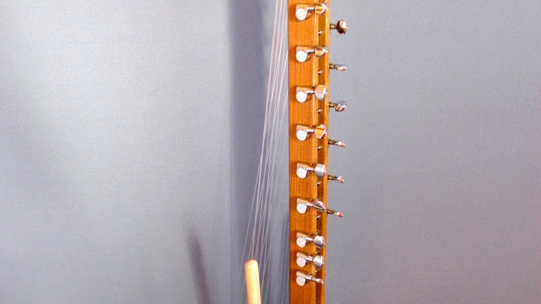 Electric Kora, active circuit with Fishman piezoelectric, volume and ...